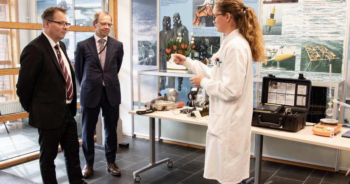 Forsvarsminister Gram besøkte FFI